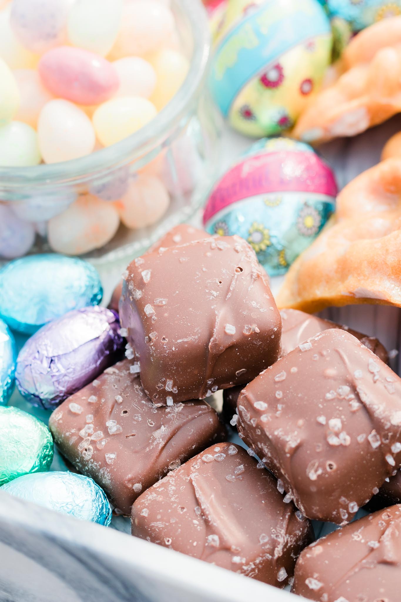 How to Make an Easter Candy Board - BEYOND THE NOMS