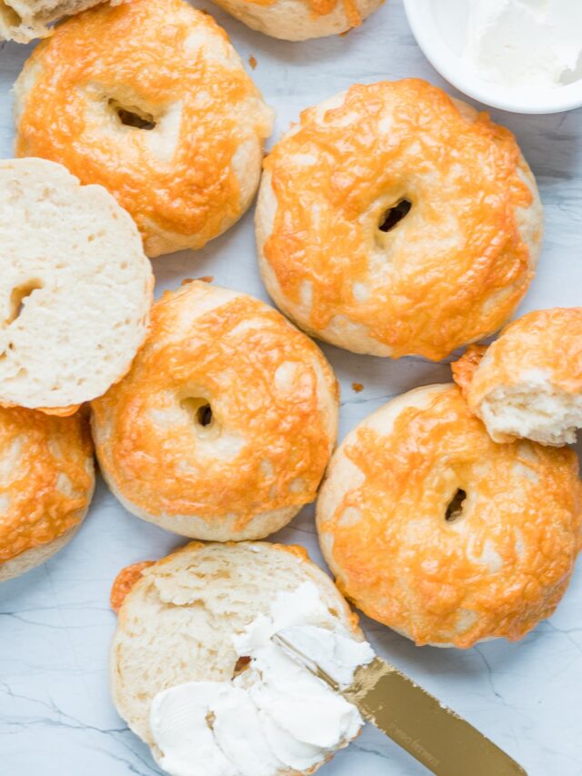 Easy Asiago Bagels - BEYOND THE NOMS