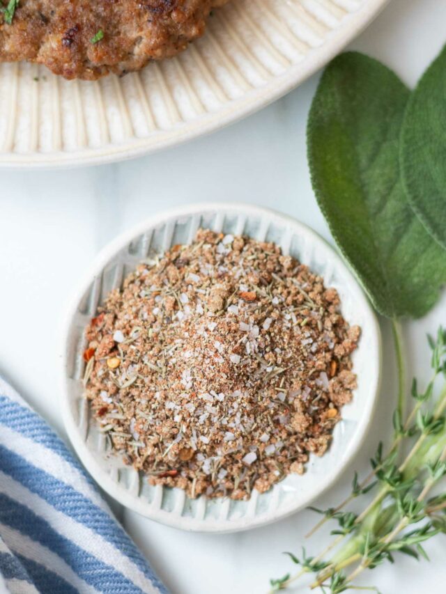 Breakfast Sausage Spices and Seasoning - BEYOND THE NOMS